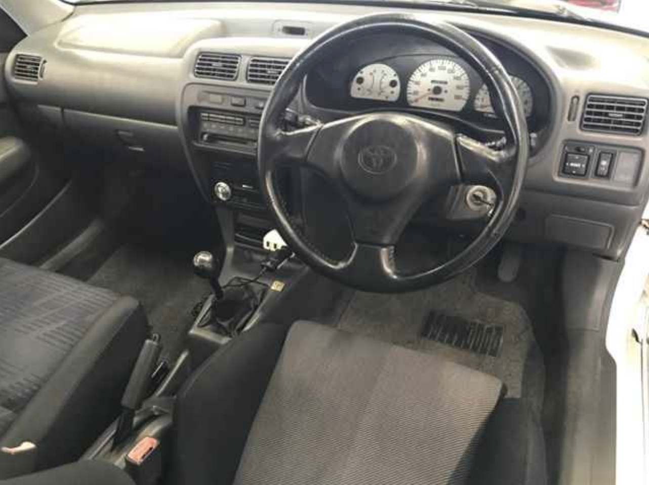 1998 Toyota Starlet Glanza V Kouki Manual | Shonan Auto Exports